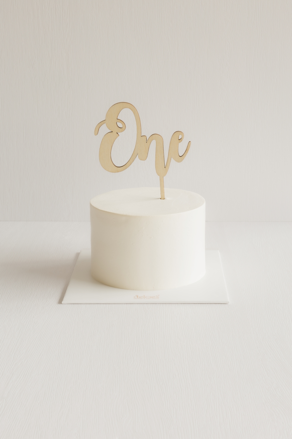White Smash Cake (customised)